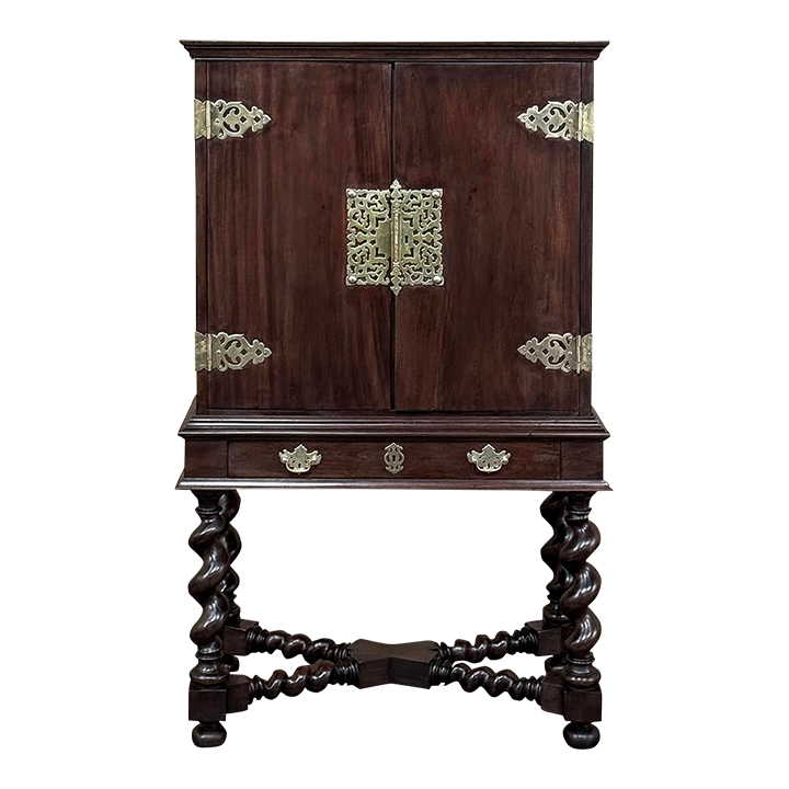 19th Century Dutch Raised Cabinet in the Chinoiserie Style